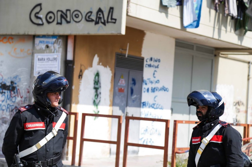 POLVERIERA CONOCAL – Dentro il rione della droga conteso storicamente ...